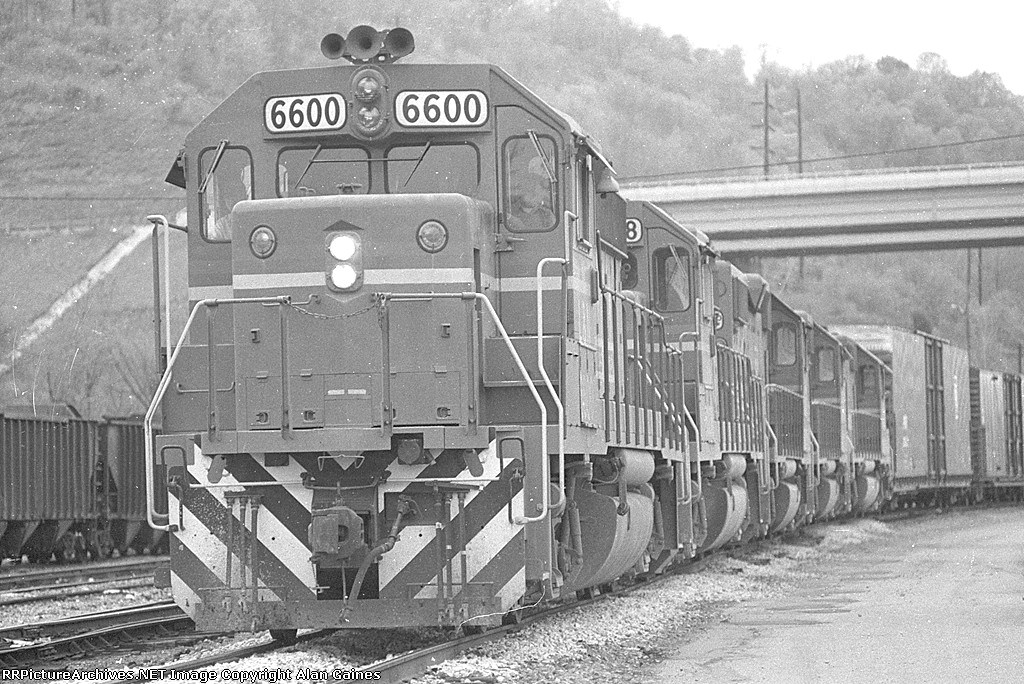 L&N GP-40-2 6600